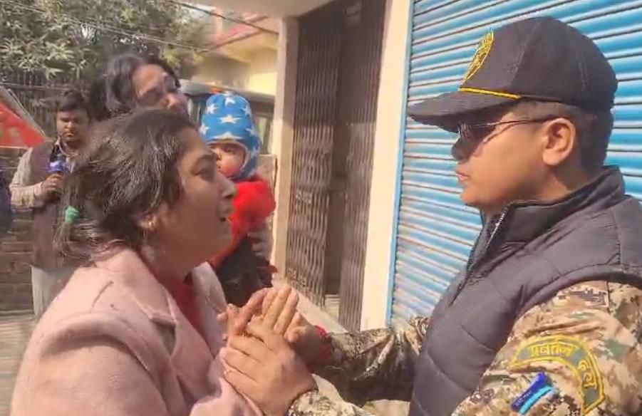 Gorakhpur News: Municipal Corporation Demolishes Illegal Structures On ...