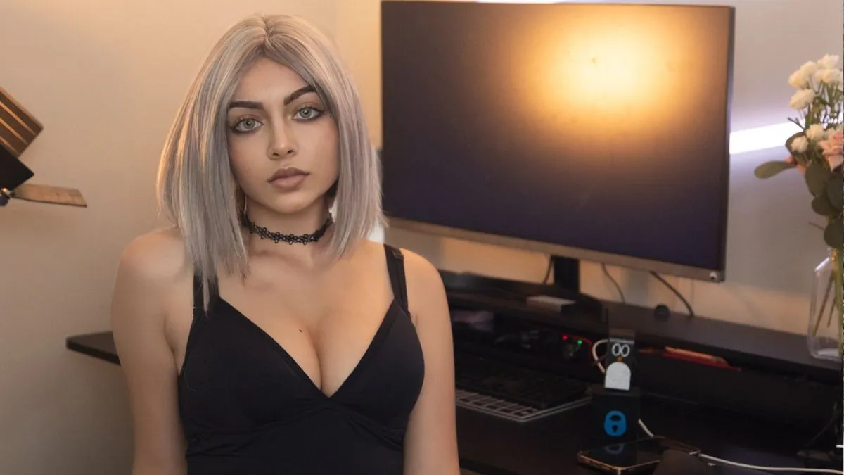 Zara Dar Breaks Silence On Decision To Quit Phd And Join Onlyfans Clarifies I Am Not Pakistani