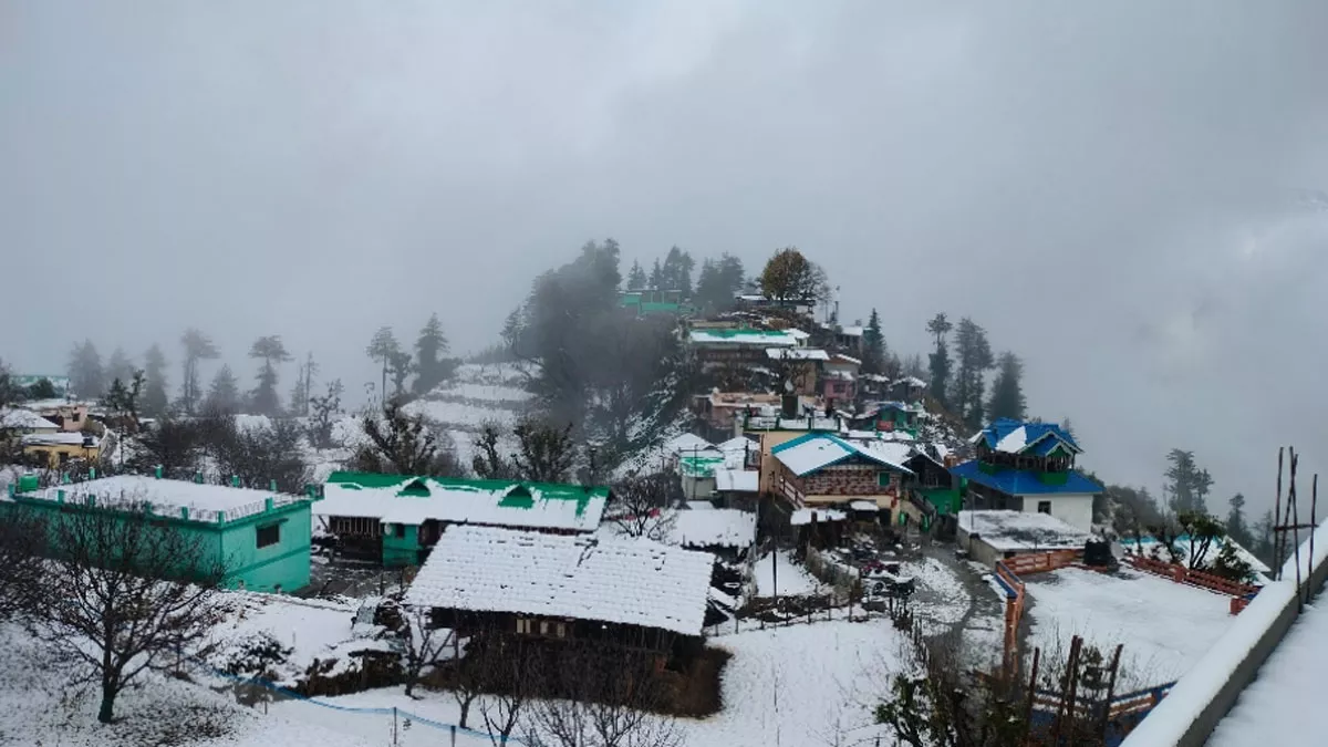 Uttarakhand Weather Update: Heavy Snowfall Disrupts Daily Life ...