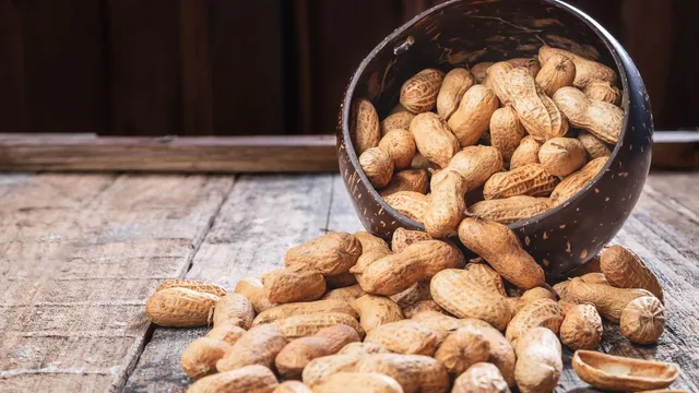 Is It Safe To Eat Too Many Peanuts For Your Cholesterol Health This ...