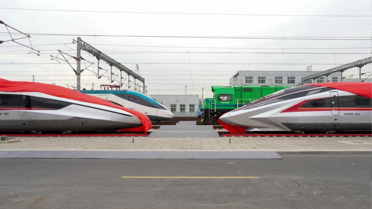 China Launches World’s Fastest High-Speed Train Prototype At 450 km/h ...