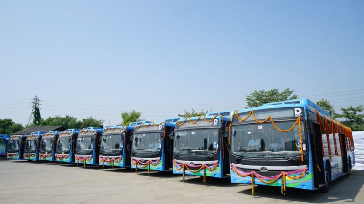 Delhi Government Adds 350 New Electric Buses, Becomes India's First ...