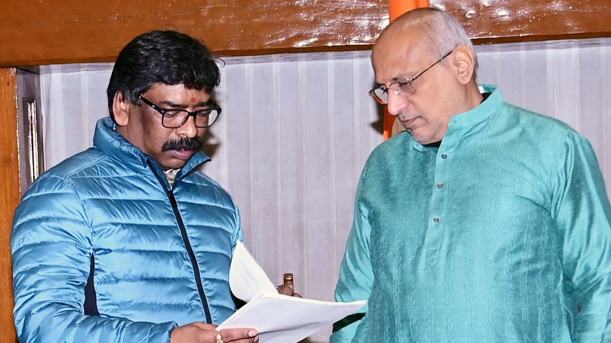 Jharkhand Guv CP Radhakrishnan Refutes Allegations By Hemant Soren ...