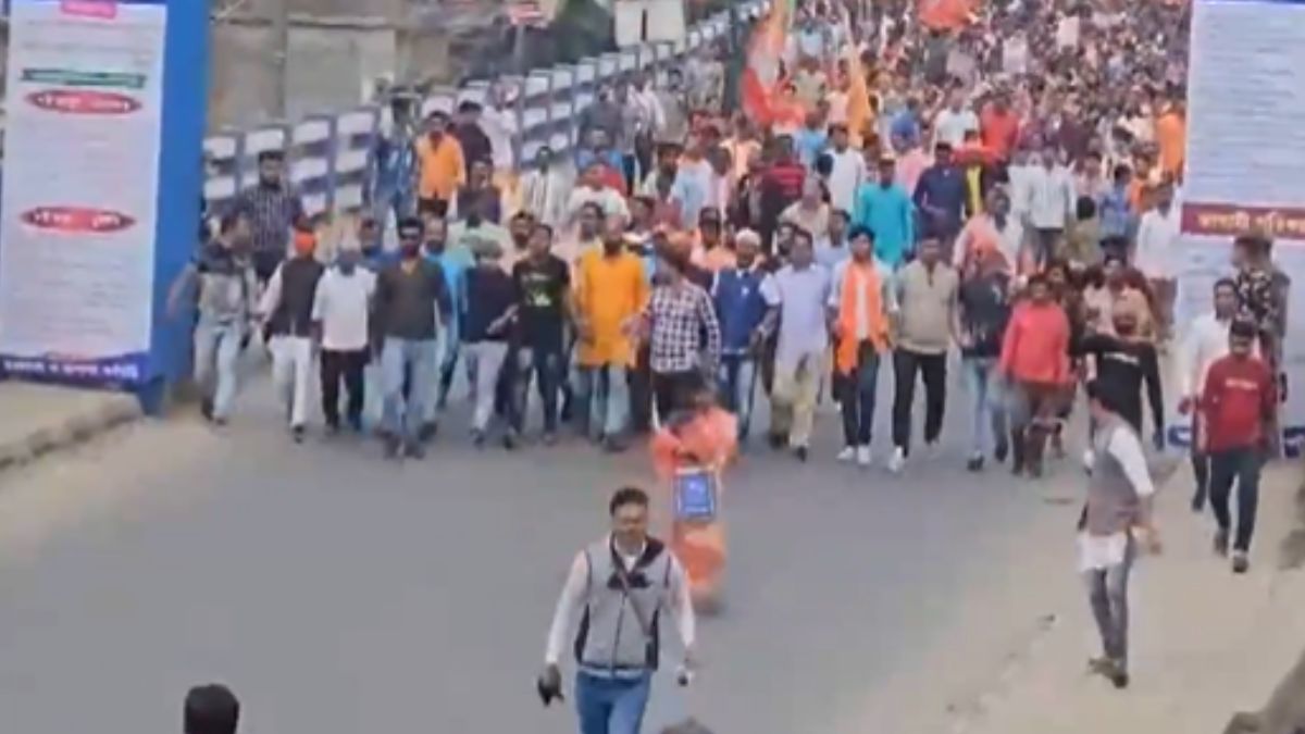 Clash Breaks Out Between Police, BJP Workers Over Sandeshkhali Issue | Watch Video