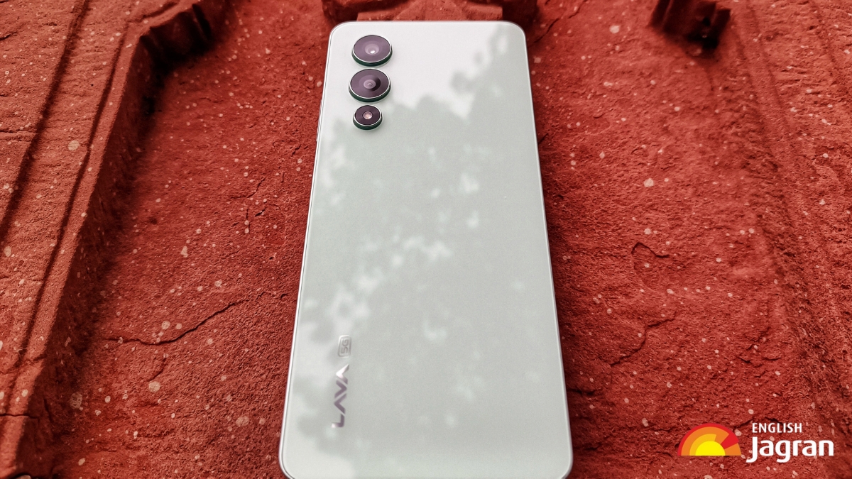 Lava Storm 5G Review: All Set To Storm Market With Stylish Looks ...