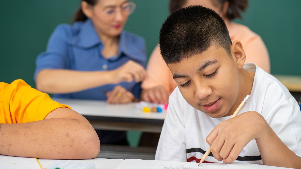 10 Effective Learning Strategies For Autism And Neurodiverse Learners