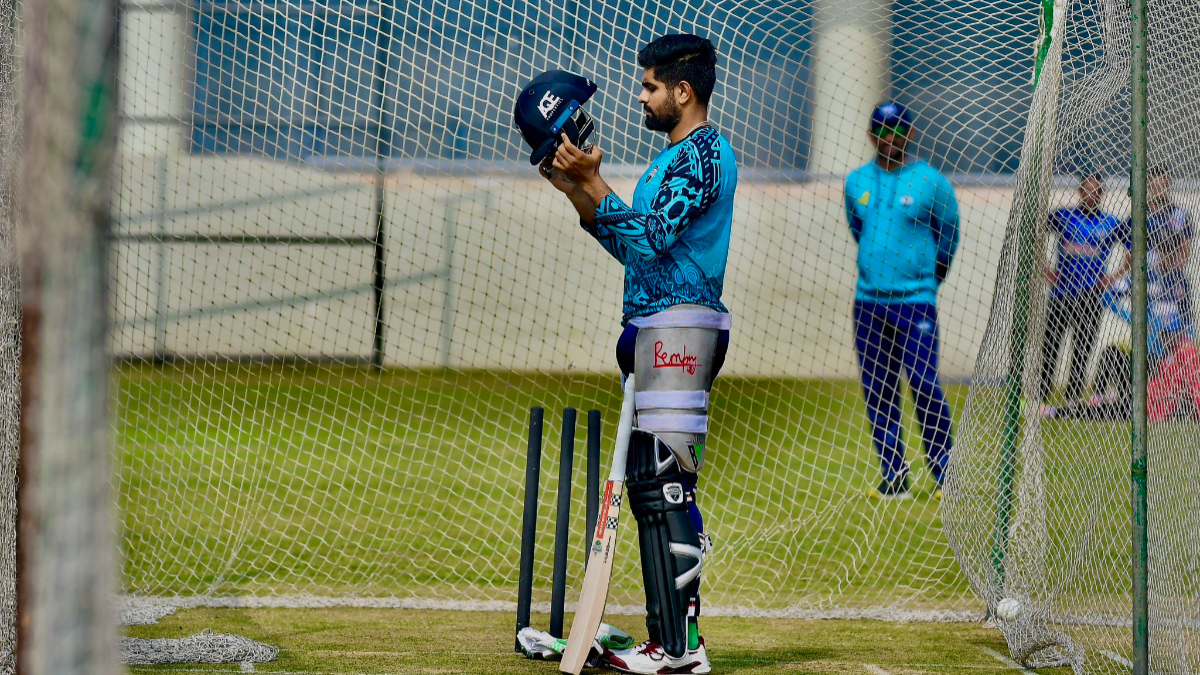 Babar Azam Engages In Furious Clash With Durdanto Dhaka's Wicket-keeper ...