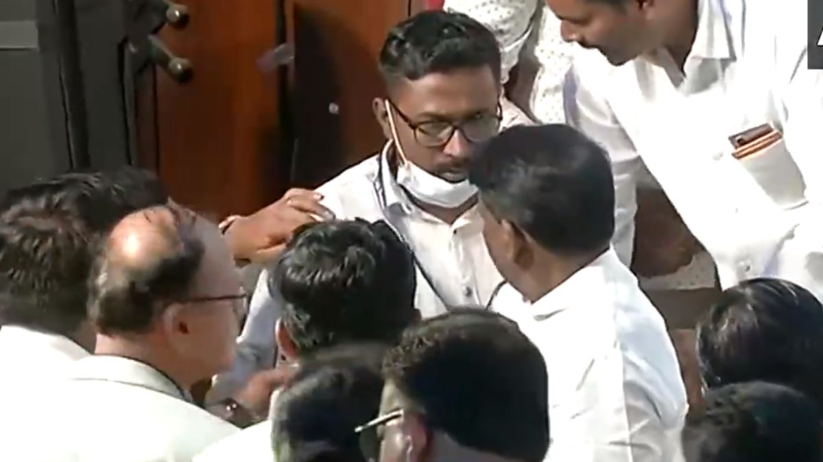 BJP MLA Sunil Kamble Booked For Slapping On-Duty Officer During Event ...