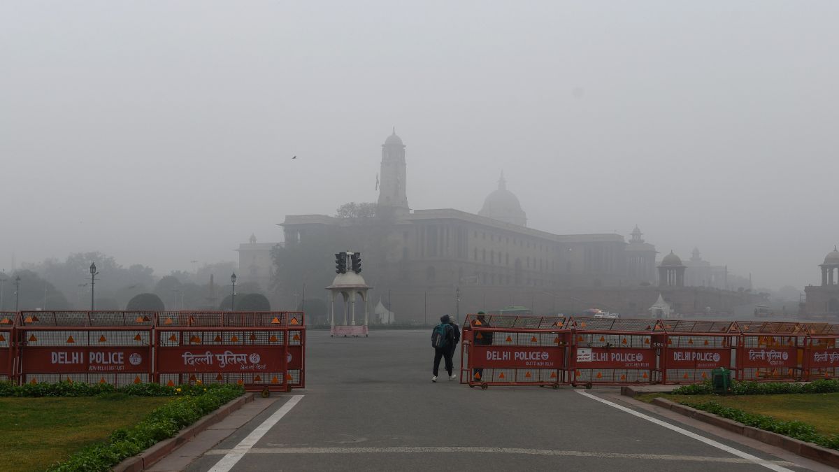 Delhi, Gurugram Shiver As Mercury Takes A Dip; 'Very Poor' AQI Recorded ...