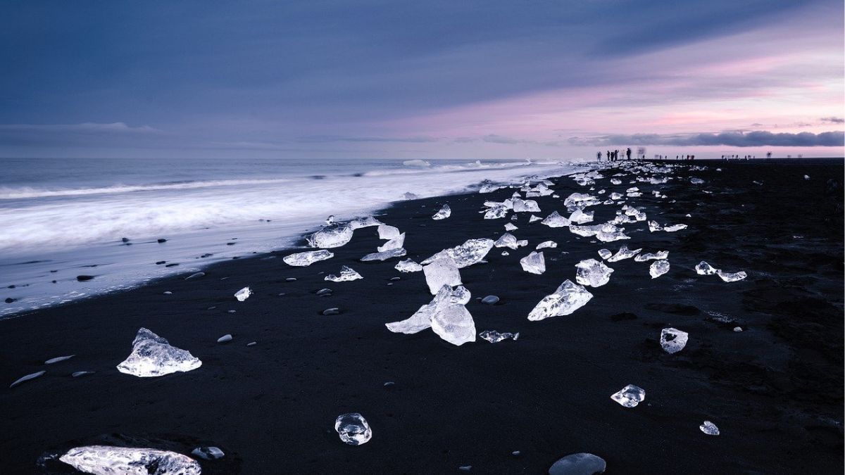 Diamond Rain? Scientists In New Study Forecast Gem Shower On Uranus And ...