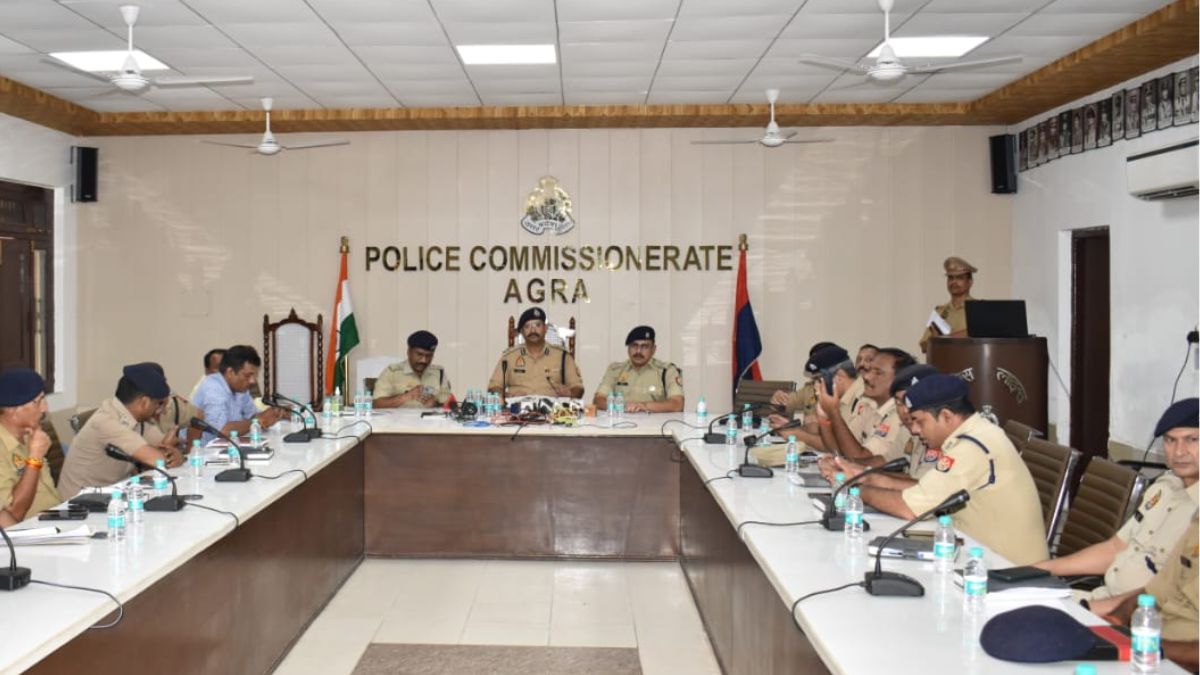 Agra Police Transfer: Police Commissioner J Ravindra Appoints 17 New ...