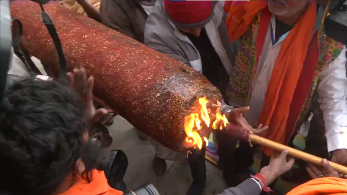 Ram Mandir Pran Pratishtha: 108-Feet Incense Stick From Gujarat Set On ...