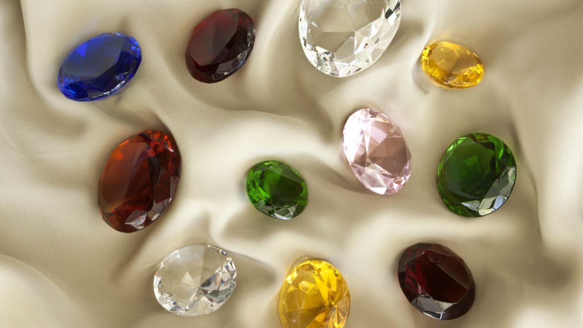 7 Lucky Gemstones For Pisces Zodiac Sign That Help Them Triumph
