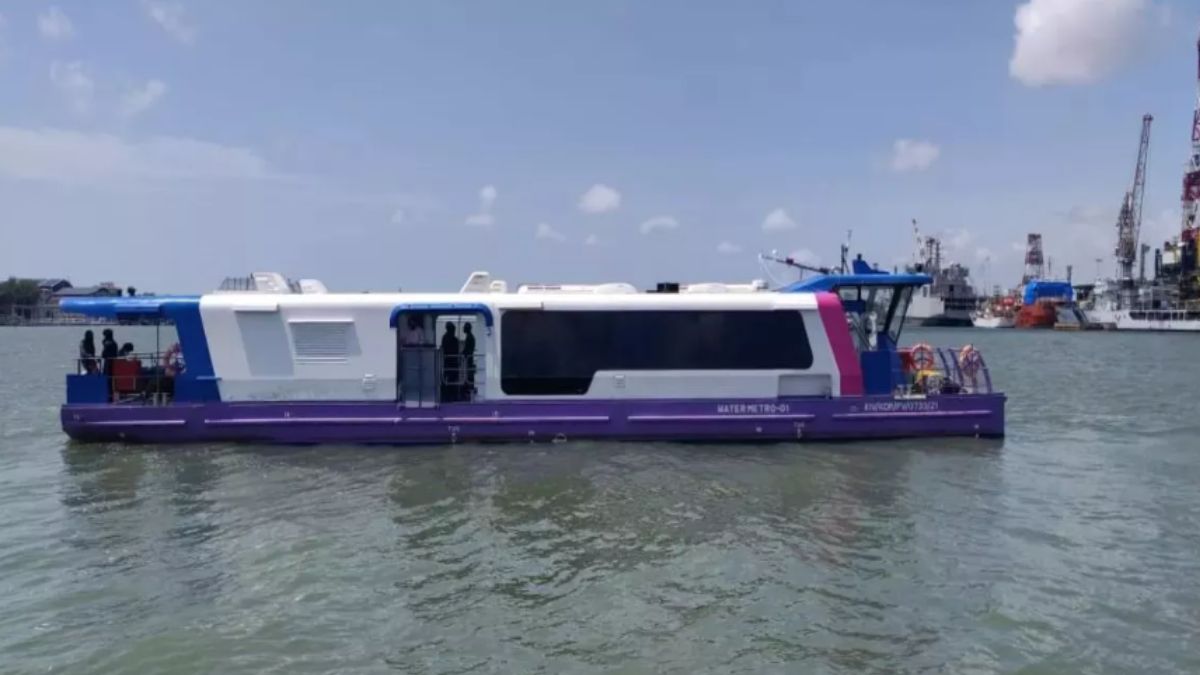 UP Govt Plans Water Metro For Holy Cities Of Ayodhya, Varanasi And ...