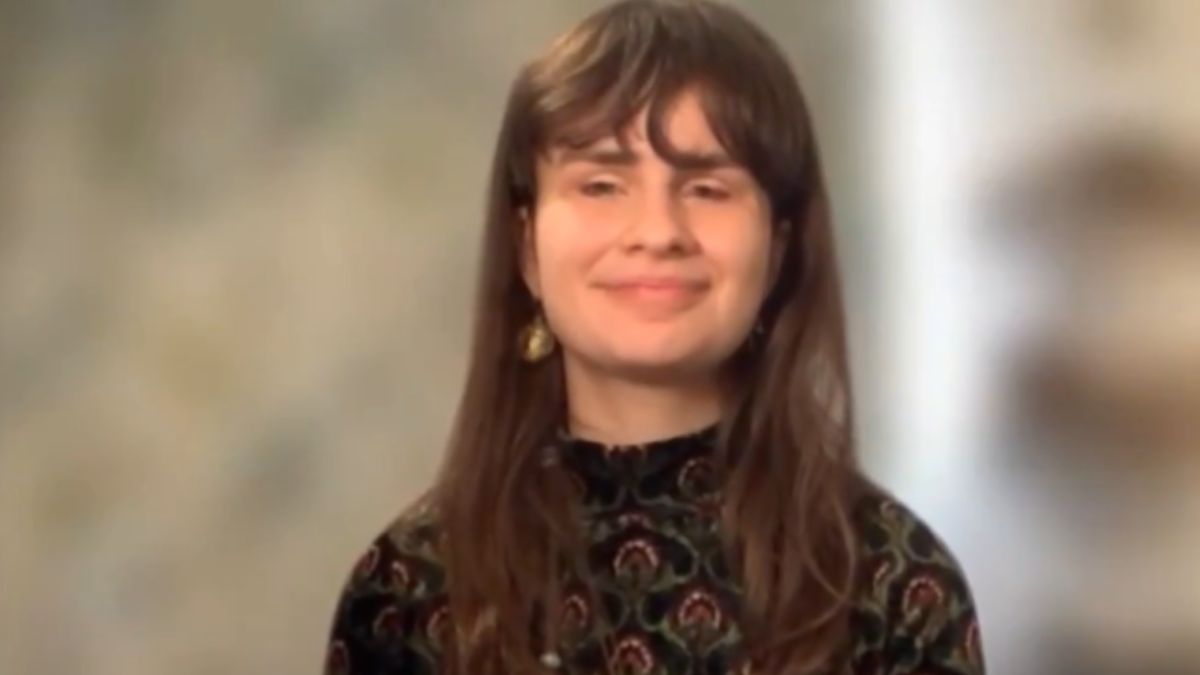 Who Is Cassandra Mae Spittmann, German Singer Who Wowed Internet With ...