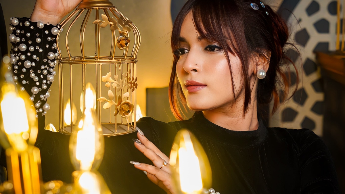 Shifa Memon To Make OTT Debut With Bengali Web Series Love Affection ...