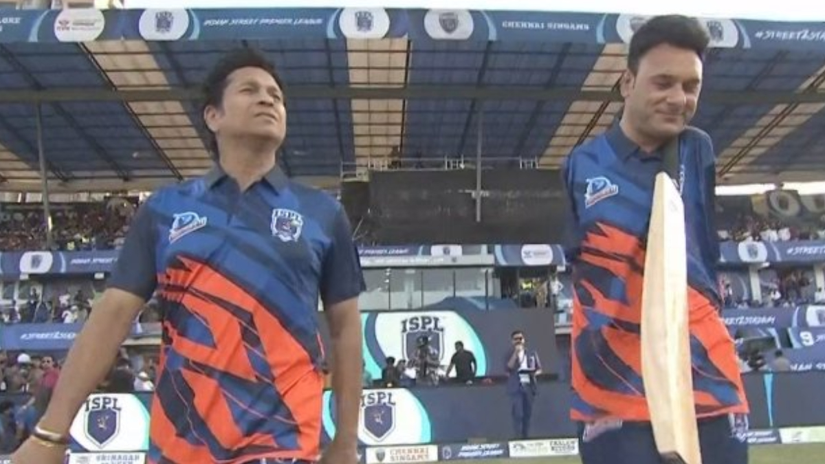 Sachin Tendulkar Exchanges Jersey With J&K's Para-Cricketer Amir ...