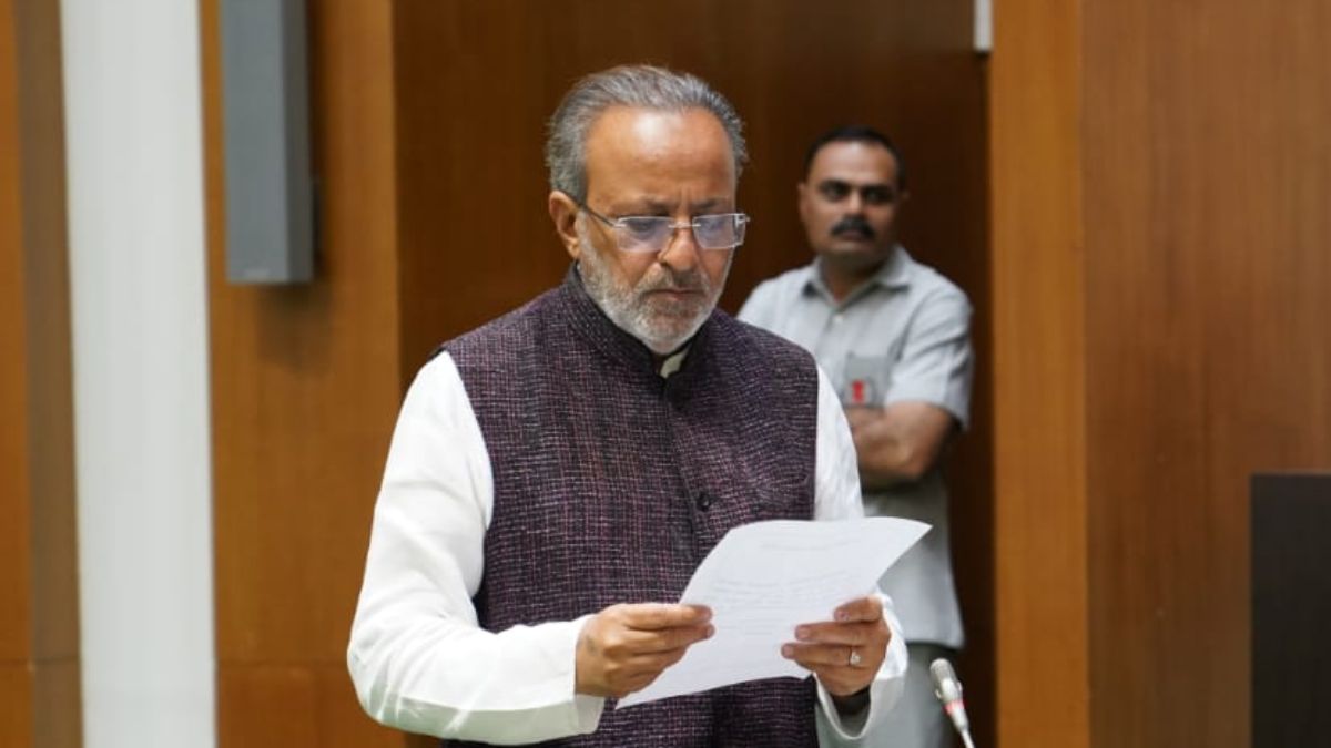 Former Gujarat Congress Chief Arjun Modhwadia Leaves Party For 'Hurting ...