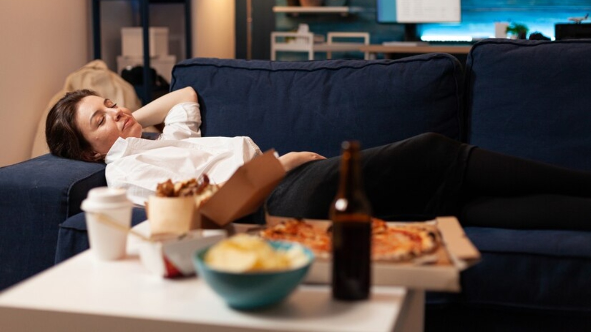 Never Eat These 5 Foods After 8 PM For Good Sleep | Foods To Avoid ...