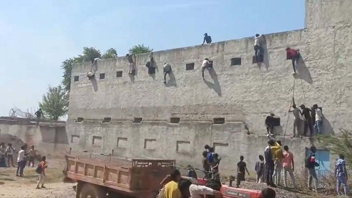 Congress Shares Video Of Cheating In Haryana Board Examination, Shows ...