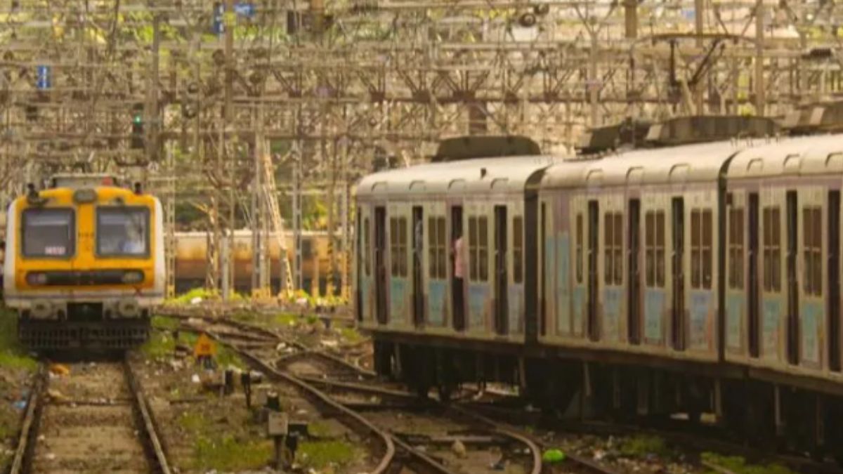 Trains Running Late Today: Check List Of Indian Railways Trains Delayed Amid Dense Fog In North ...