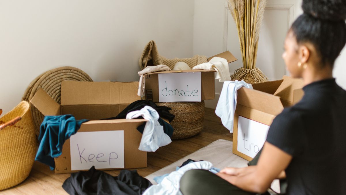 4 Simple Ways To Declutter And Clean Your Space