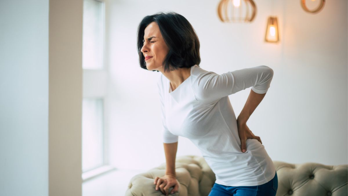 5 Easy Ways To Reduce Back Pain Naturally At Home