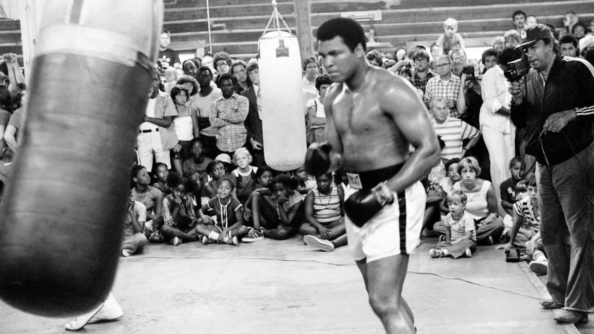 Muhammad Ali 'Won At Life' Despite Being Stripped Off His Boxing Medals; What Happened During US ...
