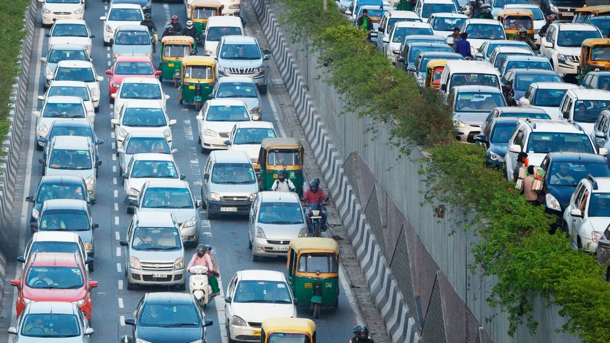 Karnataka Likely To Impose Additional Vehicle Registration Cess Upto Rs ...