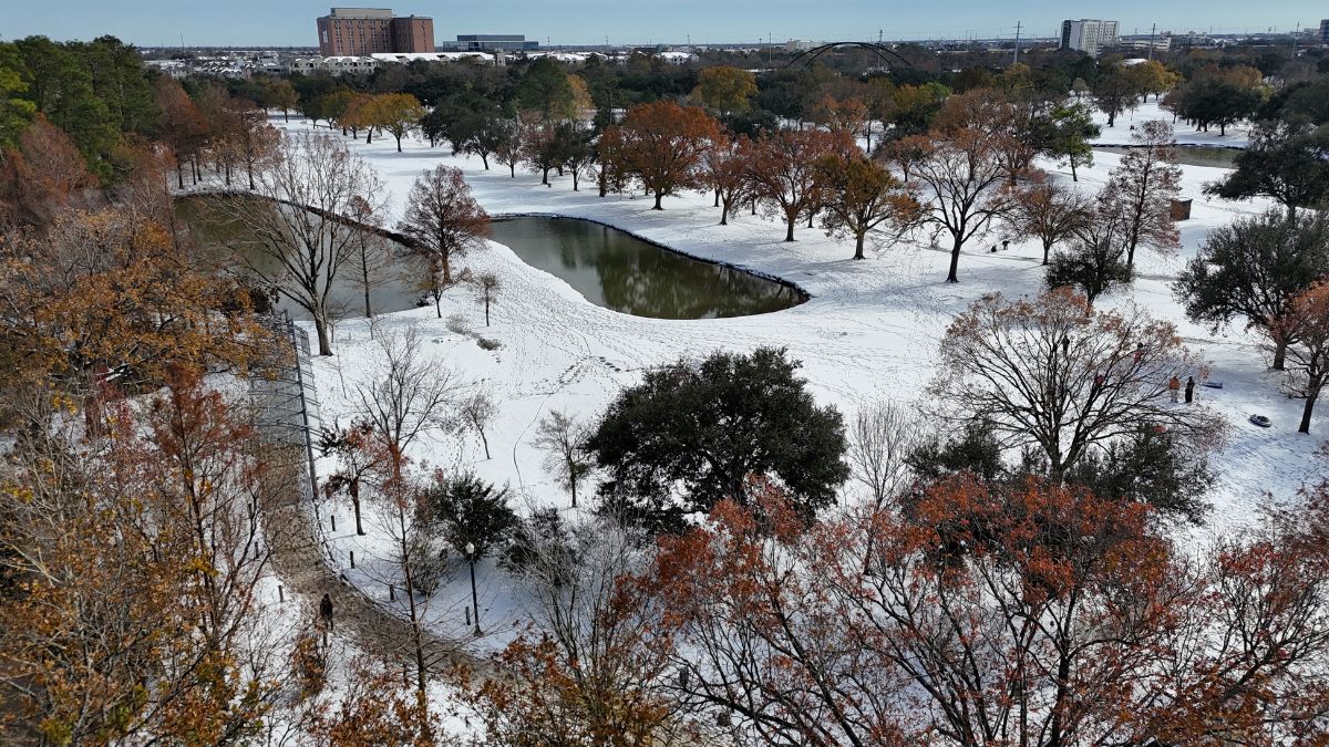 Over 100-Year-Old Snow Record Smashed In Florida As Rare Winter Storm ...