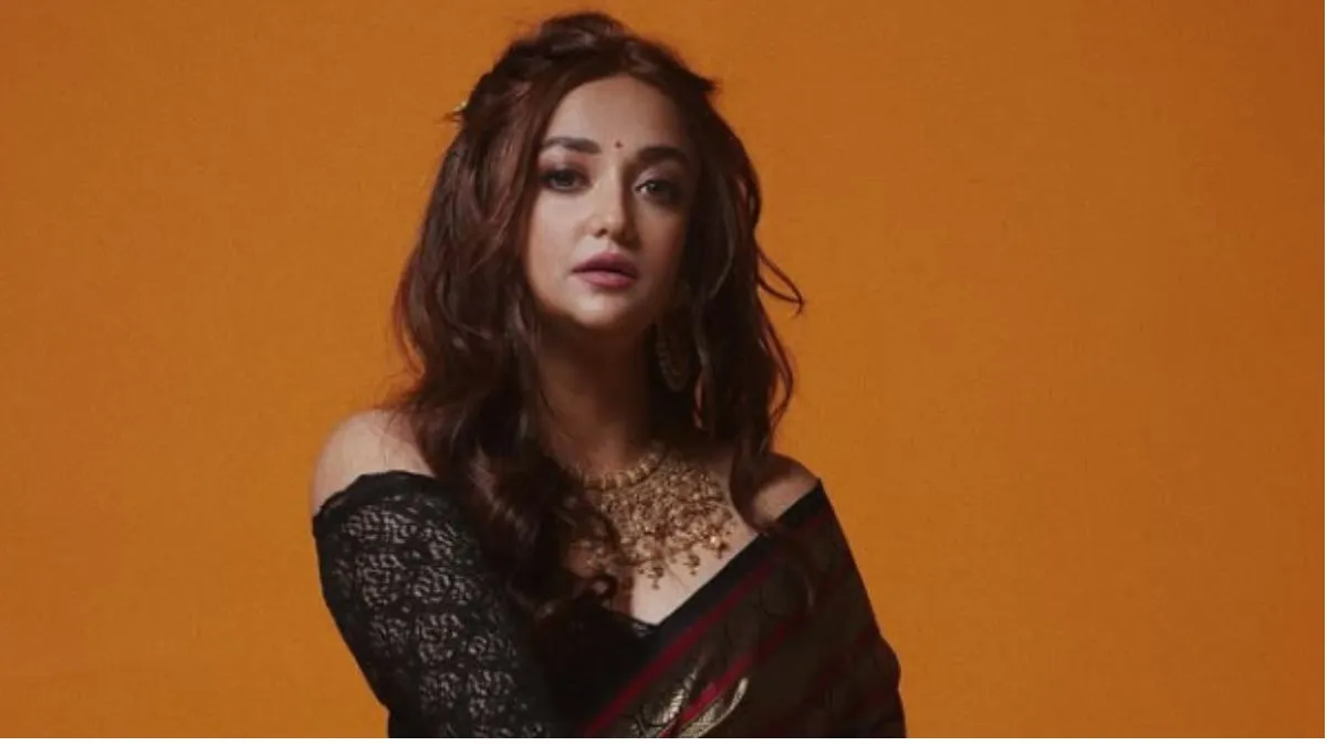 Monali Thakur Refutes Reports Of Any Breathing Issues: 'There Are More ...