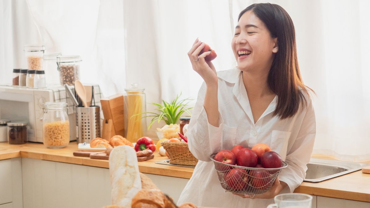 Get Naturally Glowing Skin By Adding These 4 Fruits To Your Diet