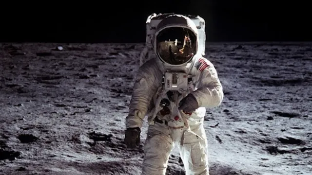 What Happens If An Astronaut Dies In Space? Here's What NASA's ...