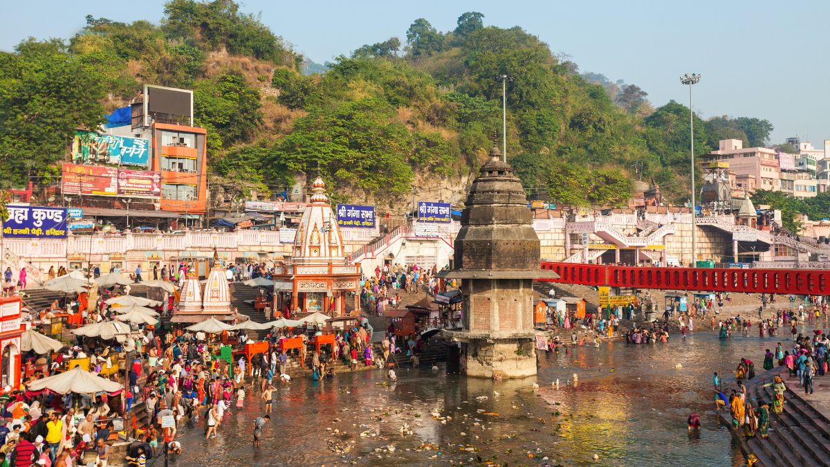 Going To Mahakumbh? 5 Must-Have Essentials For Every Pilgrim Or Visitor