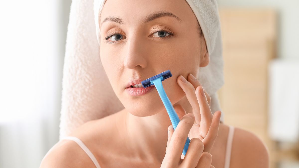 5 Tips To Prevent Irritation, Redness And Bumps While Shaving Your Face