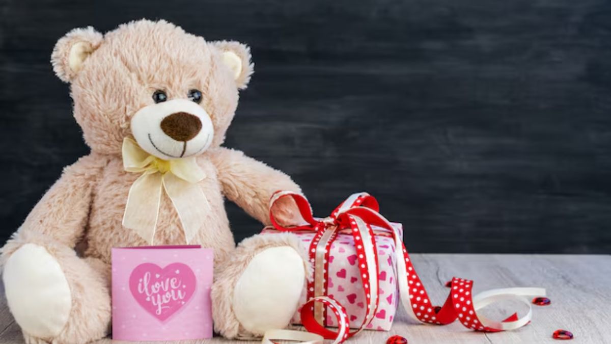 10+ Adorable Teddy Bear Images To Send To Your Girlfriend On February 10