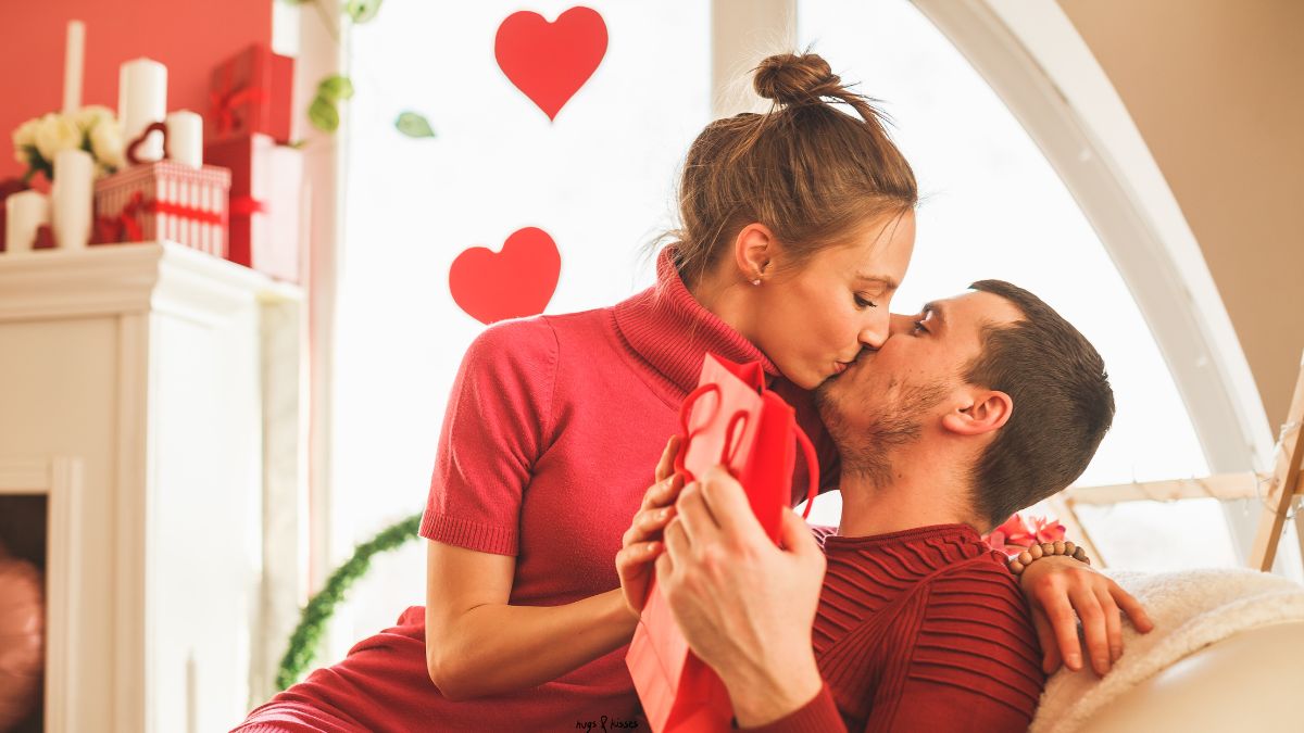 Happy Kiss Day 2025: Try These Unique Ways To Kiss Your Partner On This ...