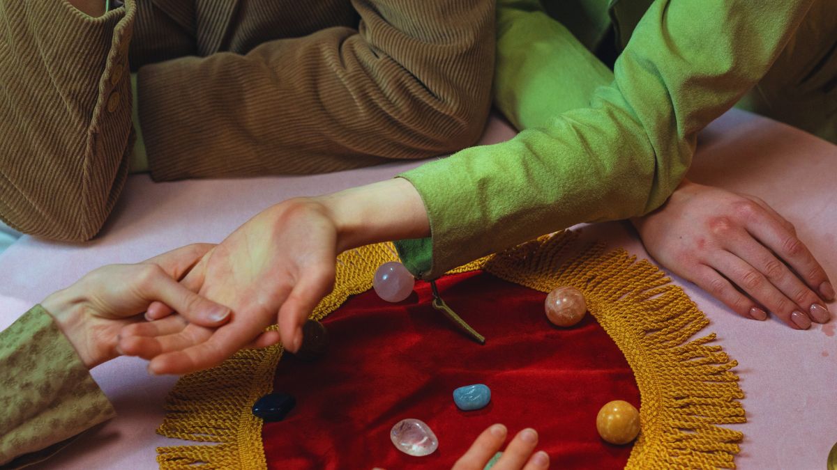 Valentines Day 2025: How Compatible Are You With Your Partner? THESE ...