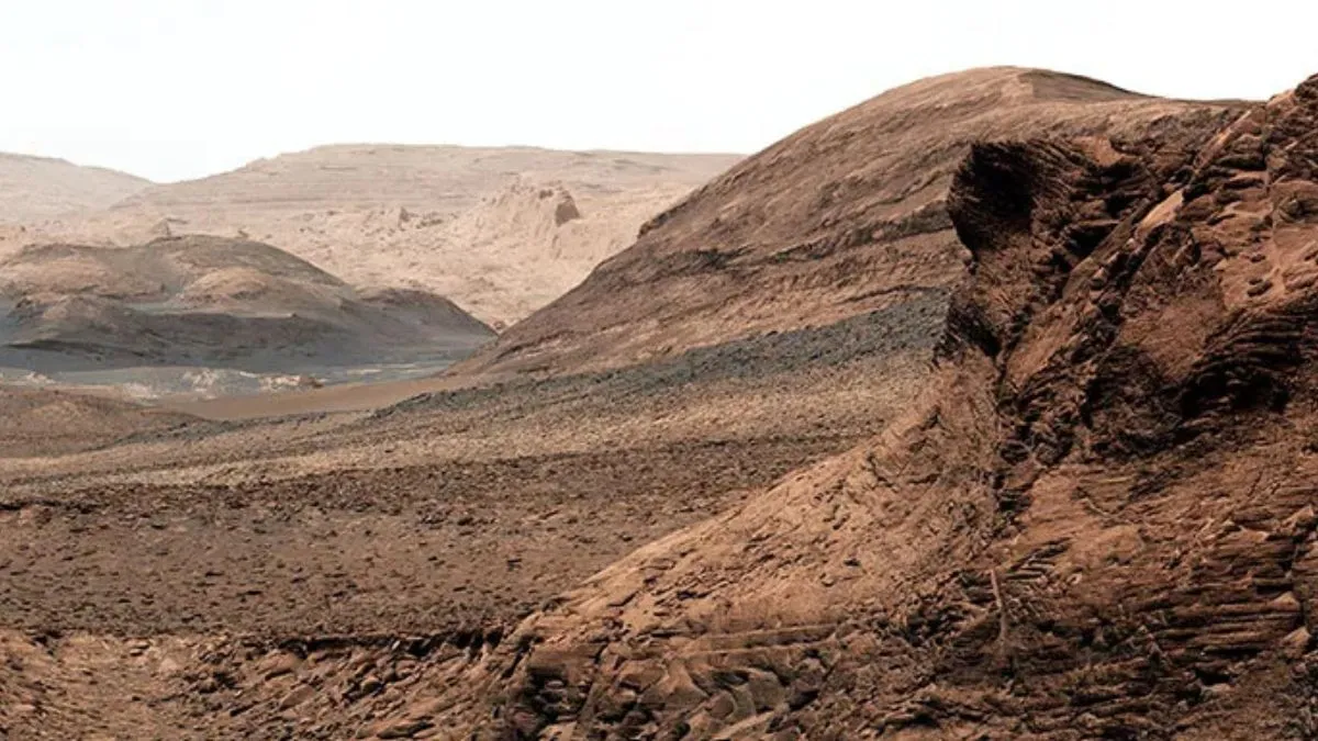 Water On Mars? NASA Rover Uncovers 'Ripples' In Ancient Lakebeds On Red ...