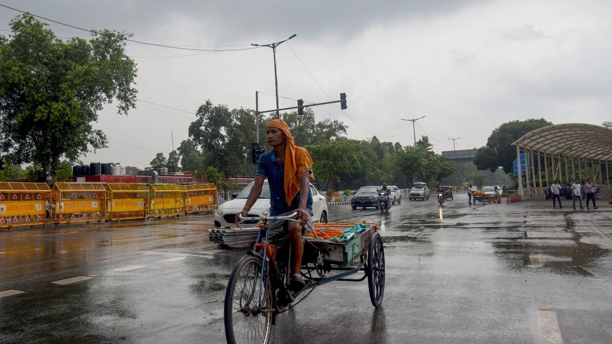 Delhi Weather: Light Rain, Cloudy Skies Likely Today As IMD Forecasts Rain Till Feb 20 | Check 7 ...