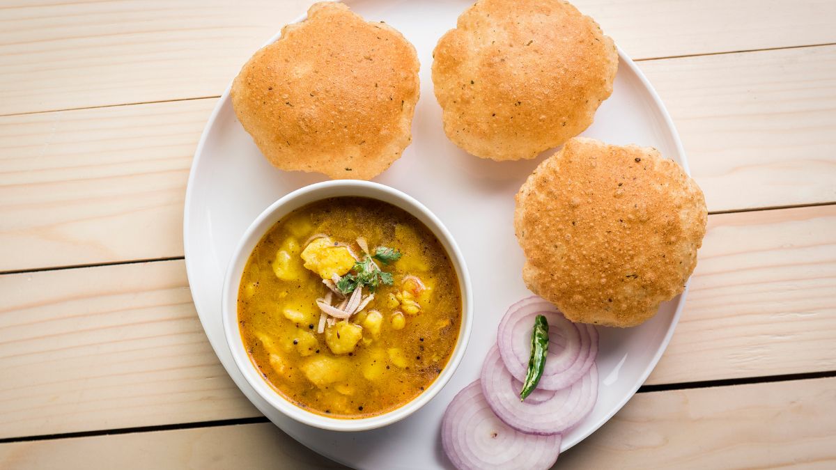 Paratha vs Puri: Which Is A More Healthy Choice? Know Differences
