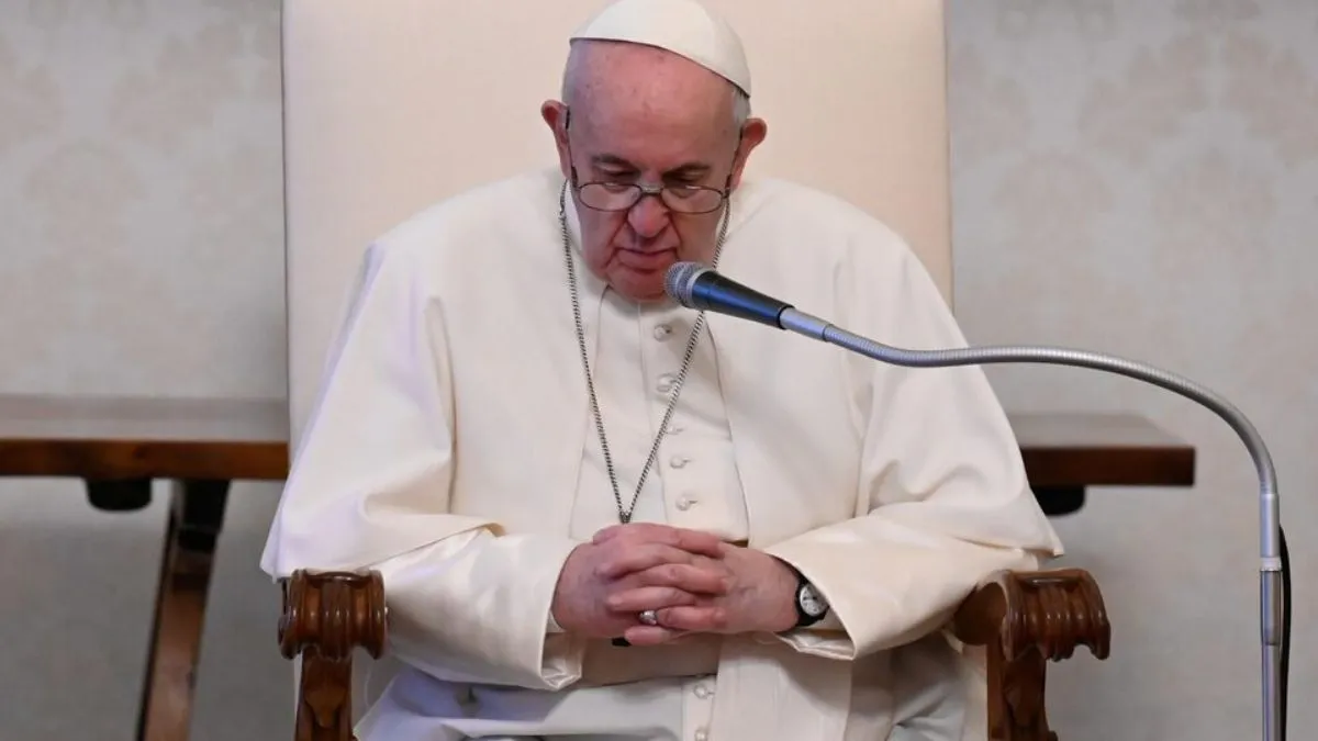 Pope Francis Health Update: Vatican Says Pontiff Still 'Critical' But ...