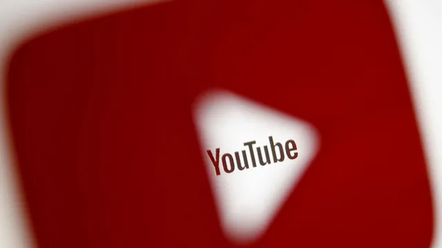 YouTube To Optimize Mid-Roll Ads: How It Impacts Creators And Viewers