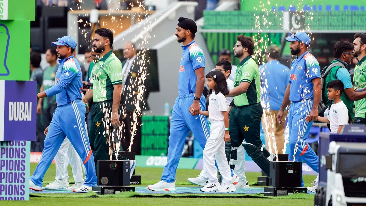 Former Pakistan Spinner Challenges India To Play 10 Tests, 10 ODIs And ...