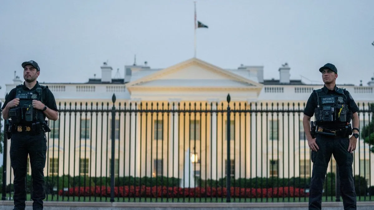 US Secret Service Shoots Armed Man Near White House