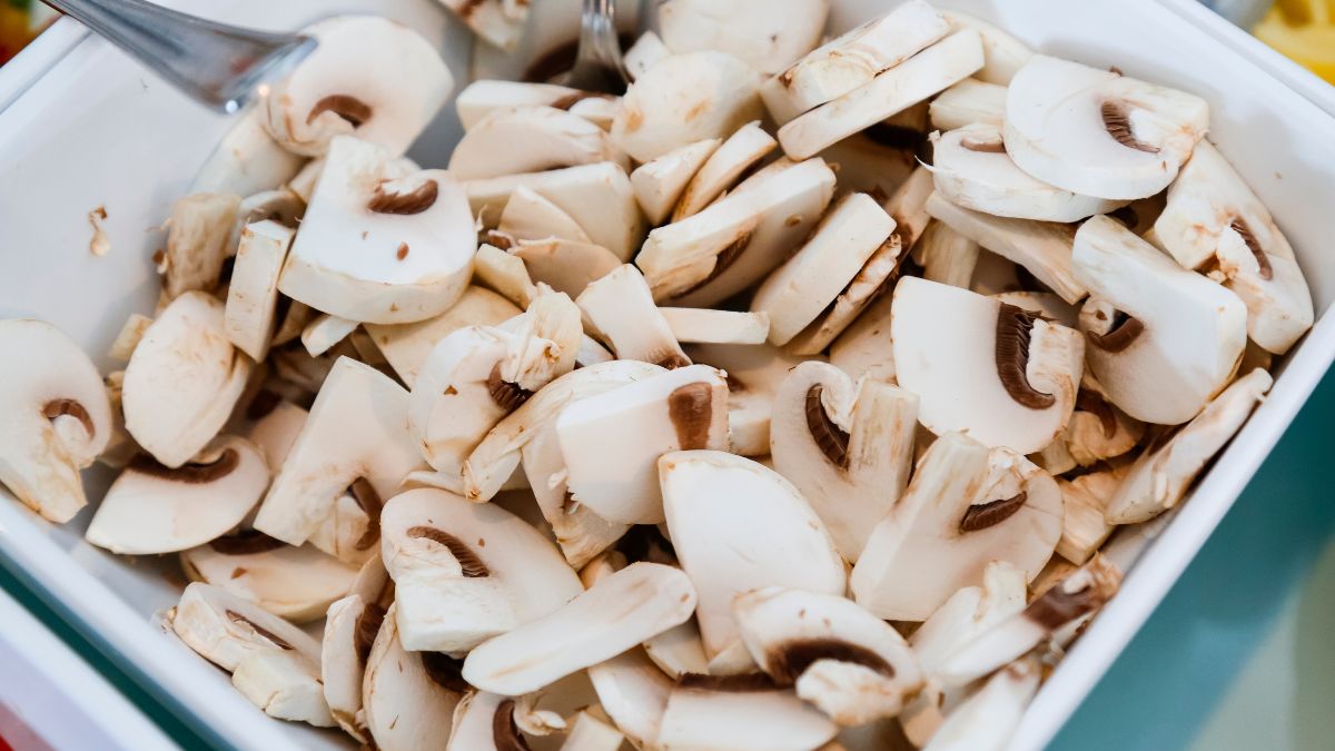 5 Ways To Store Your Mushrooms Right To Increase Its Shelf Life