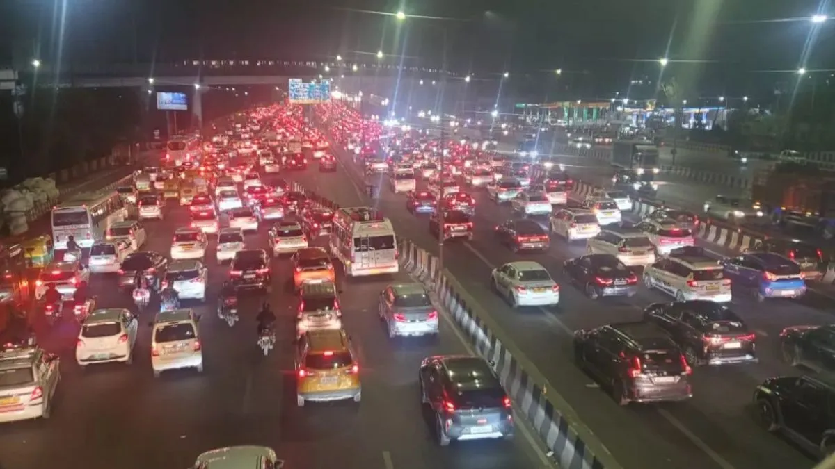 Delhi-Meerut Expressway Update: Maintenance Work Leads To Heavy Traffic ...