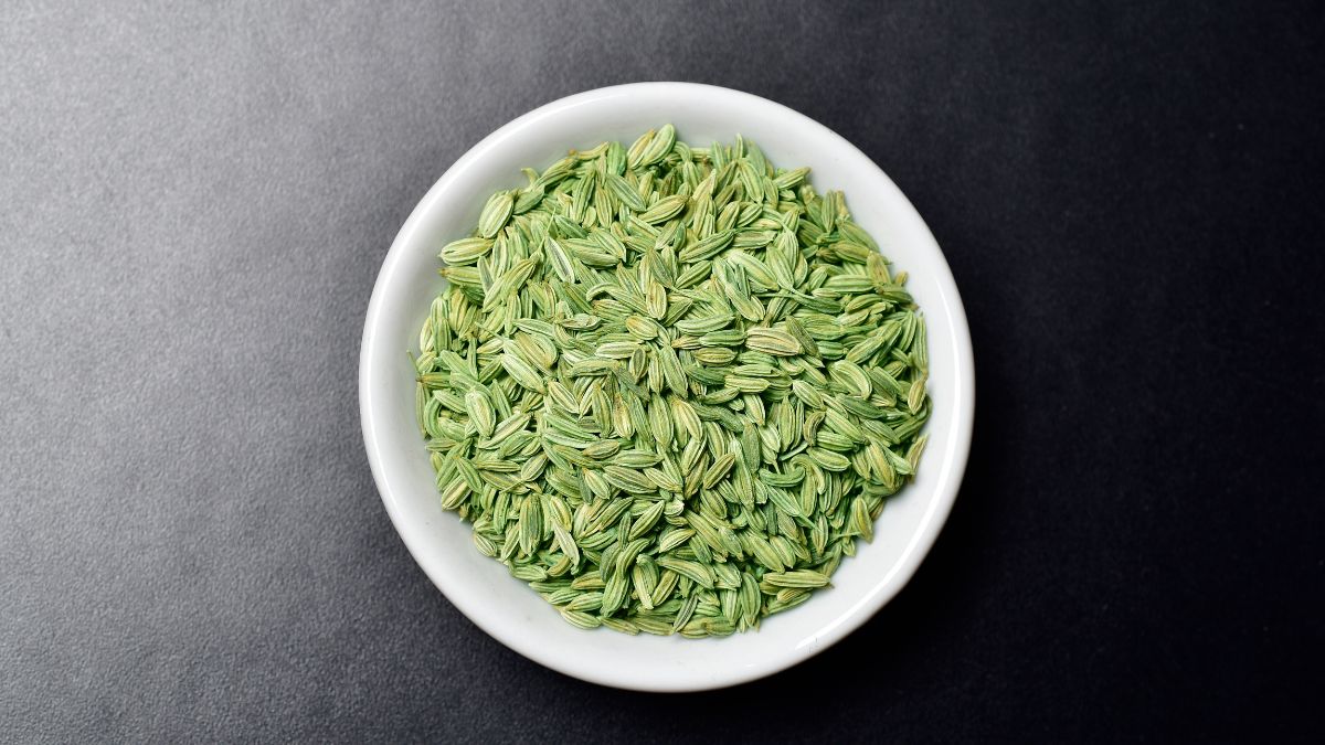5 Reasons To Chew 1 Teaspoon Of Saunf Or Fennel Seeds Daily After Meals