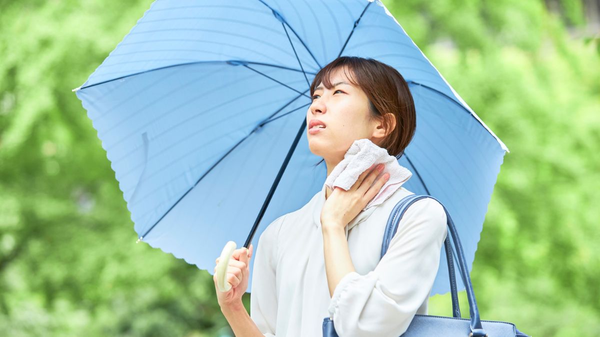 How To Control Excessive Sweating In Summer? Tips And Tricks To Bid ...