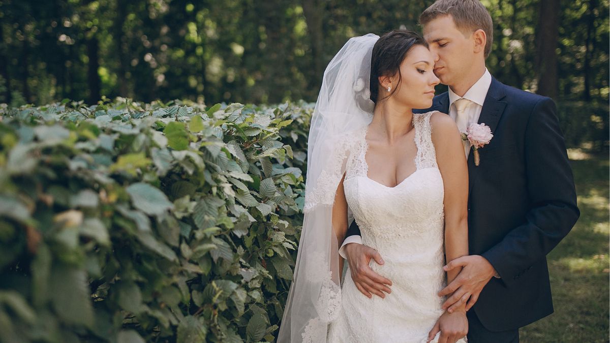 7 Bizarre Wedding Traditions From Around The World You Might Not Hear ...